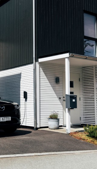 Amina charging - Effortless EV charging